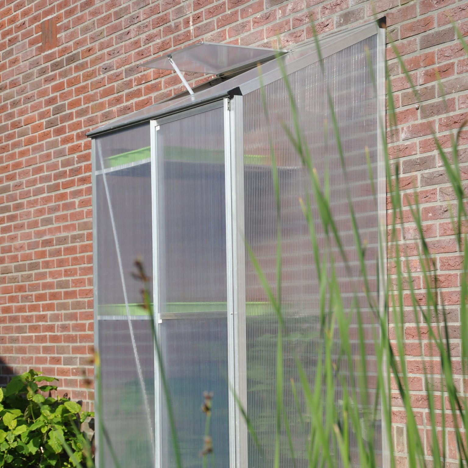 Muurkas Mini 2 met polycarbonaat - Tuinen-shop.nl